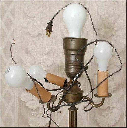 UnNews:Child confesses to breaking his parents new lamp - Uncyclopedia ...